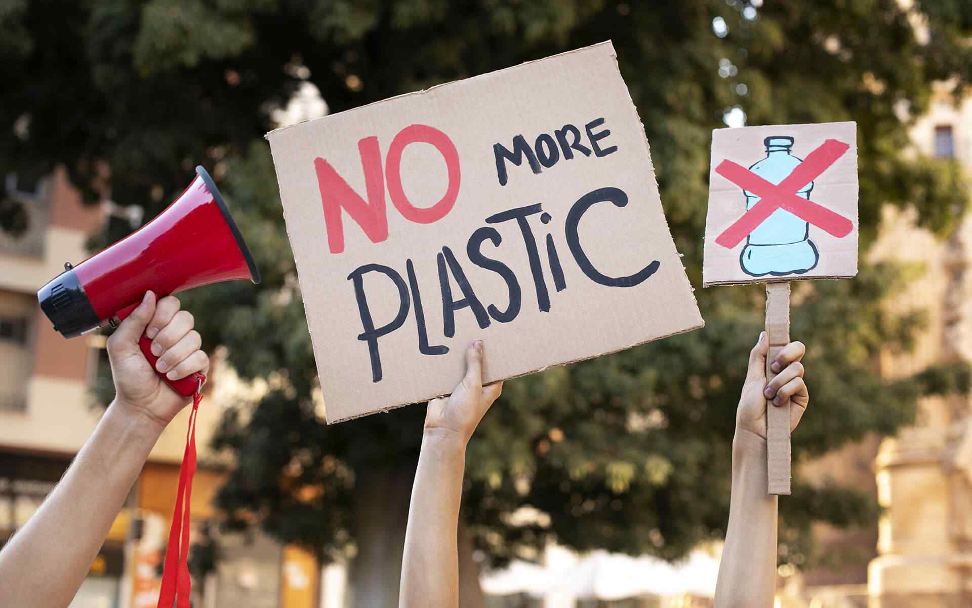 Fighting the plastic waste with recycling - Randonnées Inspiration